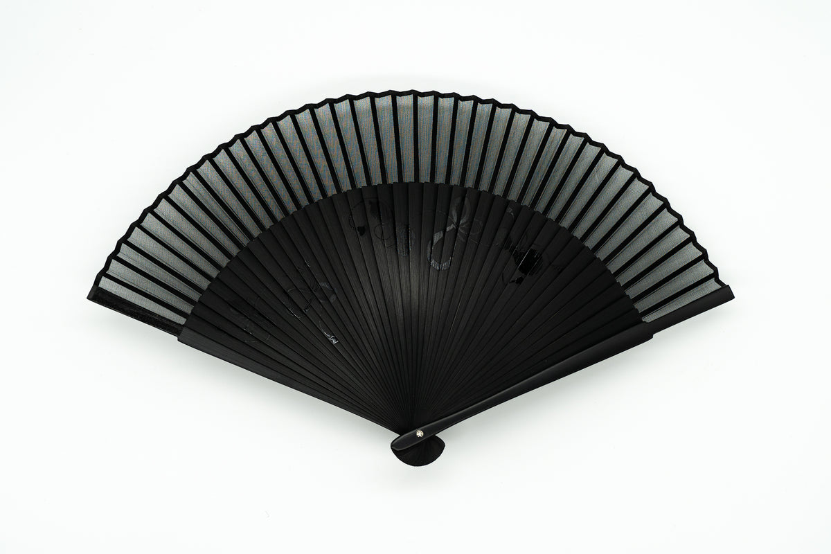 Gourd (black silk) [FOLDING FAN CASE INCLUDED in a high-grade paulowni ...